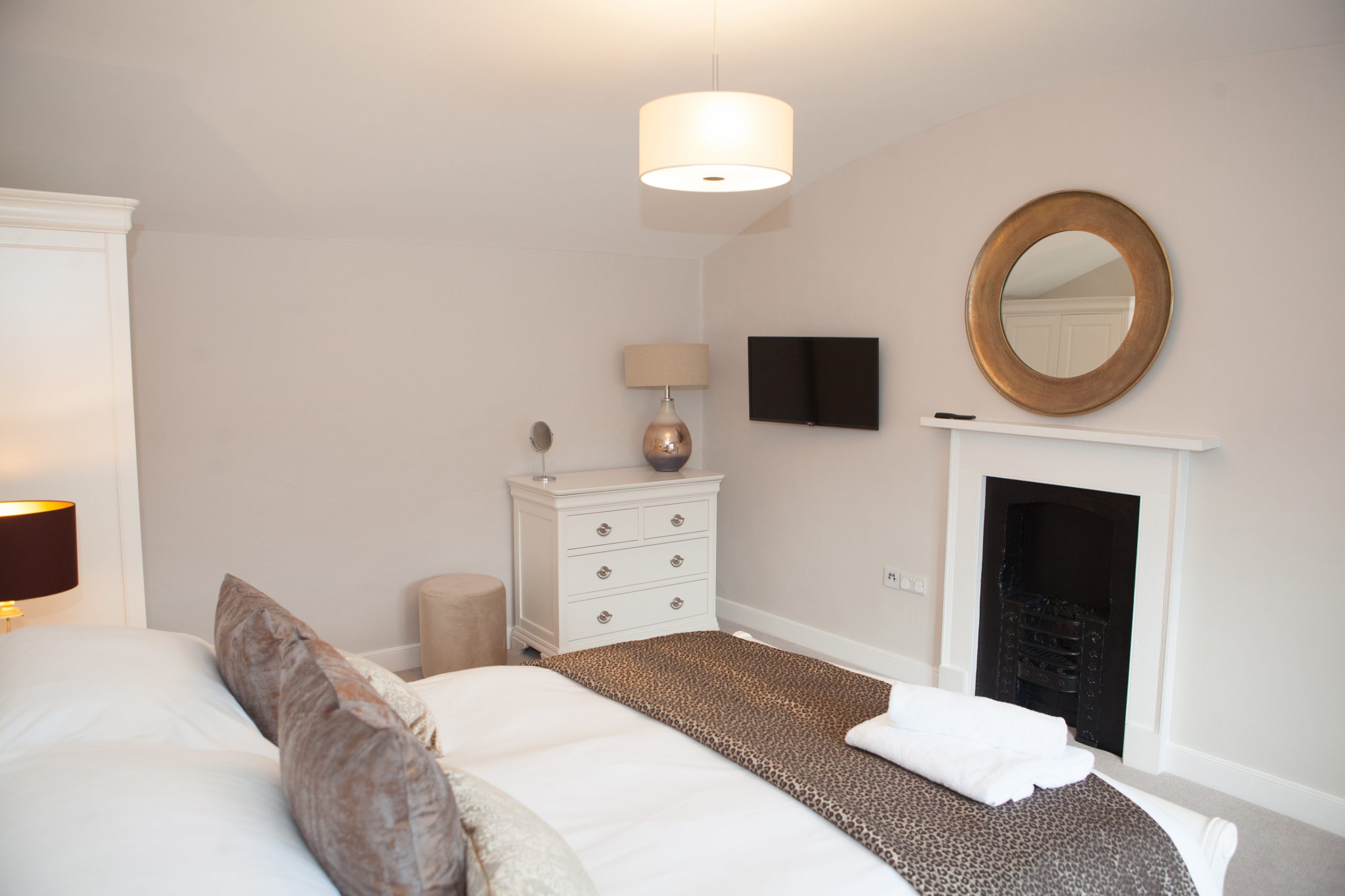 Roundton Farmhouse | Large Group Accommodation
