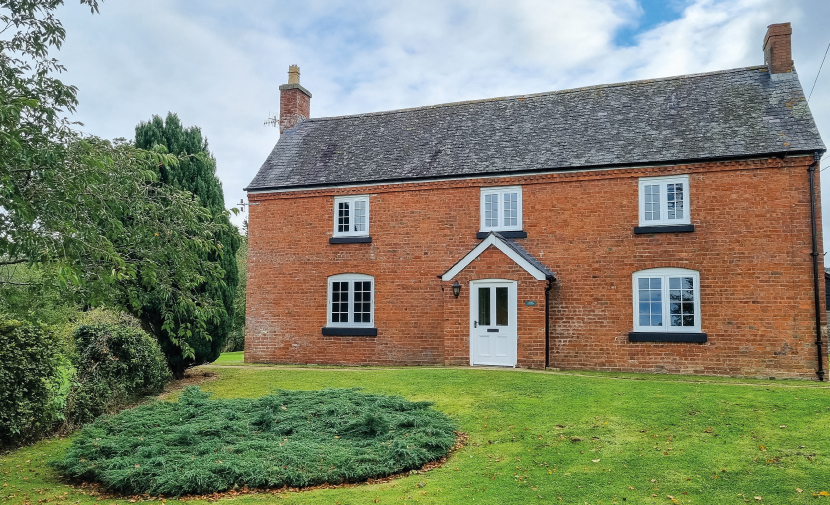 Calcot Farmhouse - Marrington Escapes